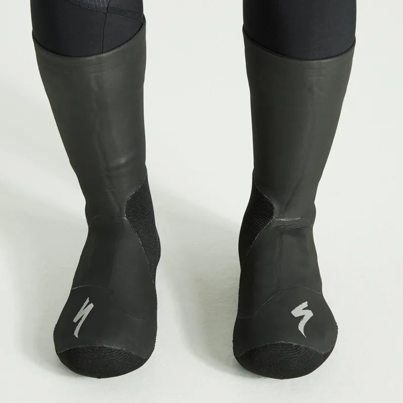 Specialized shoe covers store